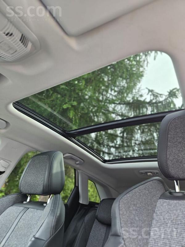 Balts Peugeot 3008 2018 Rīga, ar dzinēja tilpumu 1.20 L un nobraukumu 76 tūkst. km par 14200 €, foto 3 vietnē AUTOMOTO.COM.LV