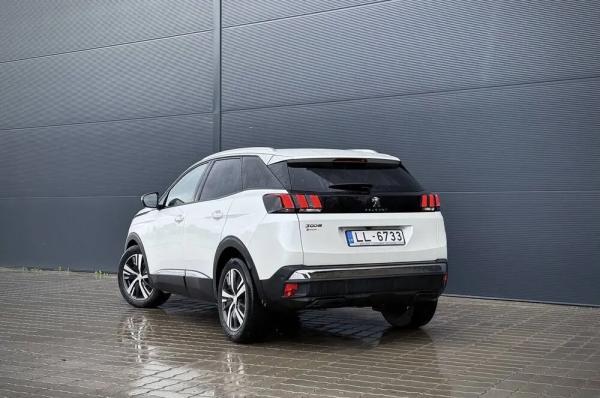 Balts Peugeot 3008 2018 Rīga, ar dzinēja tilpumu 1.50 L un nobraukumu 112 tūkst. km par 13395 €, foto 3 vietnē AUTOMOTO.COM.LV