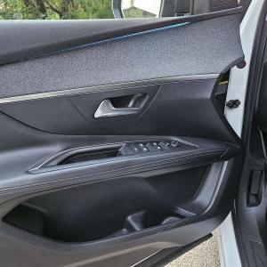 Balts Peugeot 3008 2018 Kauņa, ar dzinēja tilpumu 1.60 L un nobraukumu 246 tūkst. km par 13000 €, foto 12 vietnē AUTOMOTO.COM.LV