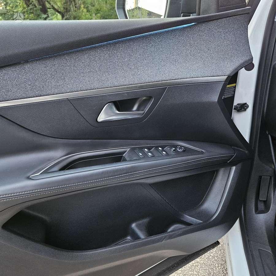 Balts Peugeot 3008 2018 Kauņa, ar dzinēja tilpumu 1.60 L un nobraukumu 246 tūkst. km par 13000 €, foto 12 vietnē AUTOMOTO.COM.LV