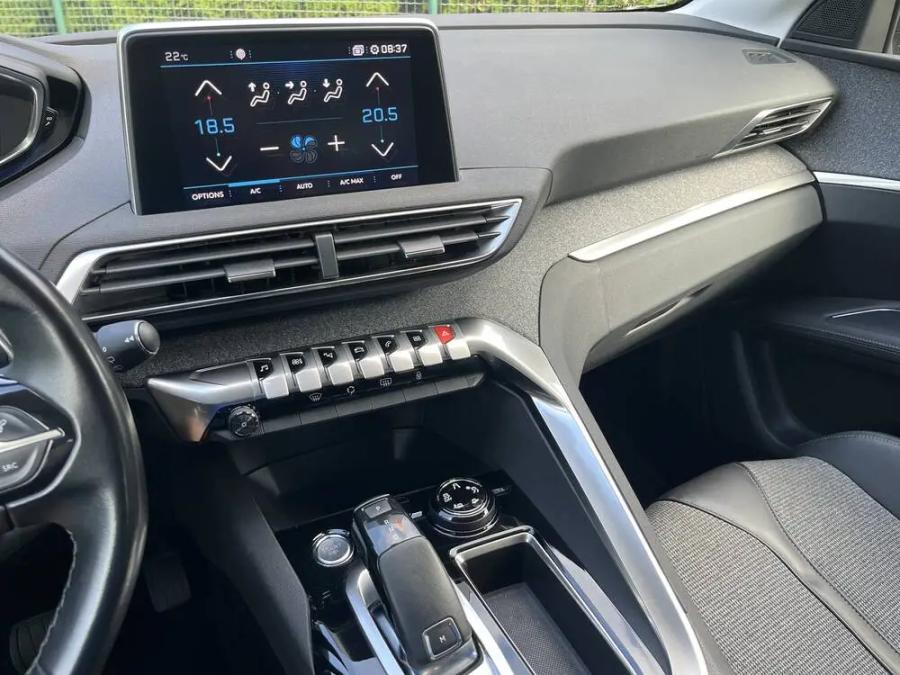 Balts Peugeot 3008 2018 Jelgava, ar dzinēja tilpumu 1.20 L un nobraukumu 157 tūkst. km par 11990 €, foto 16 vietnē AUTOMOTO.COM.LV