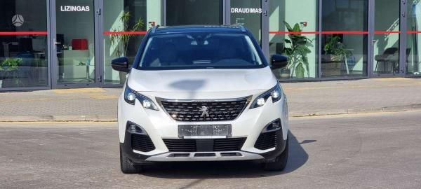 White Peugeot 3008 2018 in Siauliai, with an engine capacity of 1.60 L and mileage of 213 thousand km for 12900 €, photo 3 on AUTOMOTO.COM.LV
