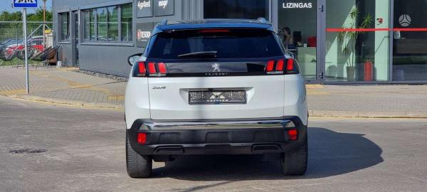 White Peugeot 3008 2018 in Siauliai, with an engine capacity of 1.60 L and mileage of 213 thousand km for 12900 €, photo 8 on AUTOMOTO.COM.LV