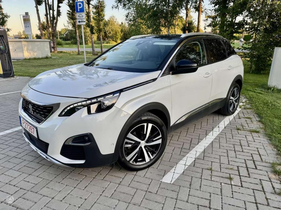 White Peugeot 3008 2018 in Kaunas, with an engine capacity of 1.50 L and mileage of 171 thousand km for 11900 €, photo 1 on AUTOMOTO.COM.LV