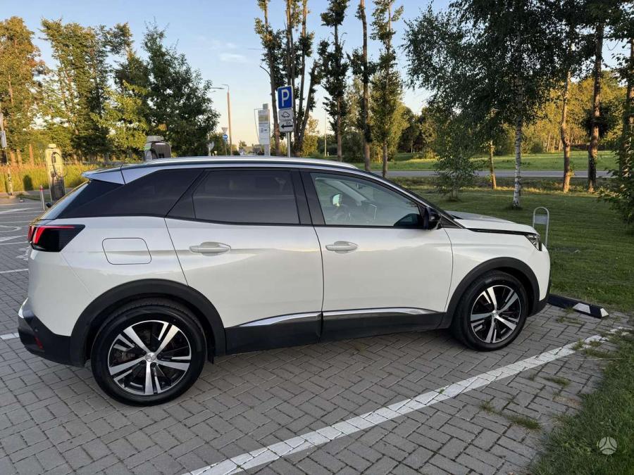 White Peugeot 3008 2018 in Kaunas, with an engine capacity of 1.50 L and mileage of 171 thousand km for 11900 €, photo 6 on AUTOMOTO.COM.LV