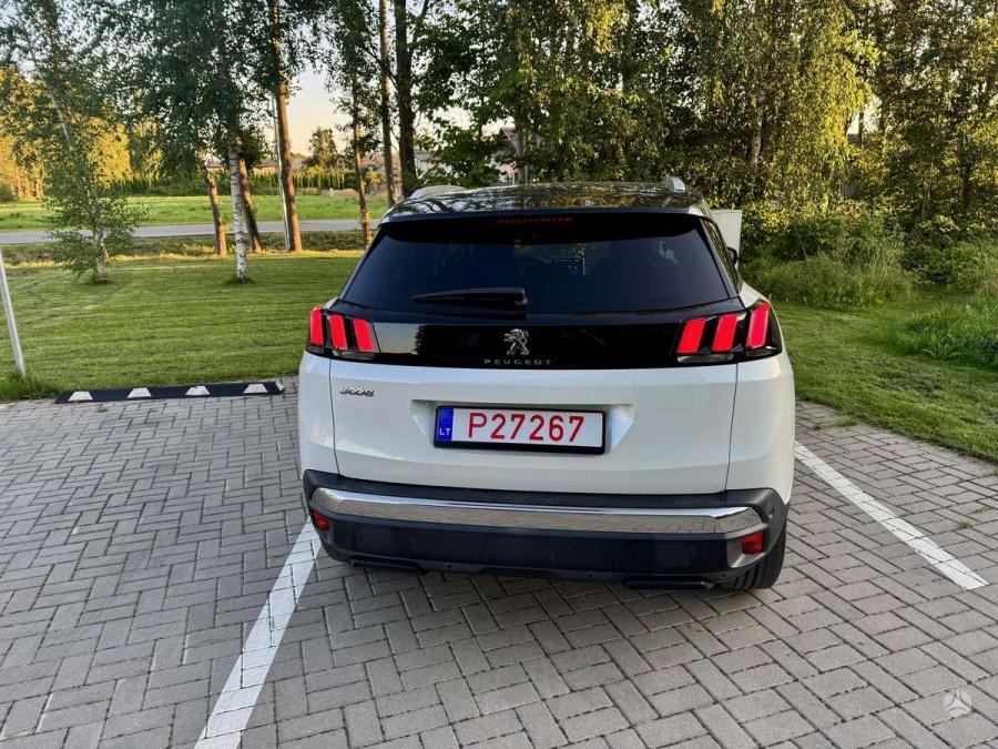 White Peugeot 3008 2018 in Kaunas, with an engine capacity of 1.50 L and mileage of 171 thousand km for 11900 €, photo 9 on AUTOMOTO.COM.LV
