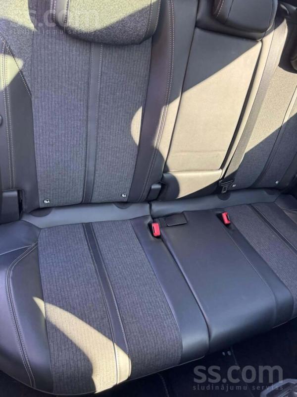Balts Peugeot 3008 2018 Rīga, ar dzinēja tilpumu 2.00 L un nobraukumu 155 tūkst. km par 15900 €, foto 8 vietnē AUTOMOTO.COM.LV