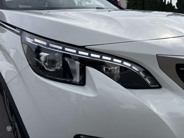 White Peugeot 3008 2018 in Taurage, with an engine capacity of 1.50 L and mileage of 150 thousand km for 9900 €, photo 11 on AUTOMOTO.COM.LV