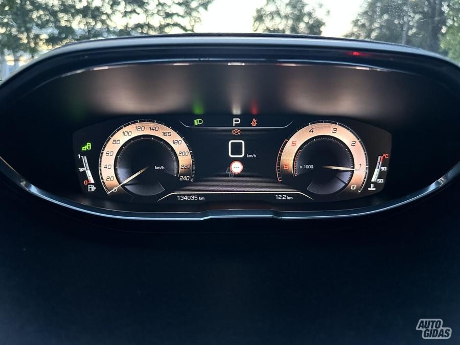 Balts Peugeot 3008 2018 Viļņa, ar dzinēja tilpumu 2.00 L un nobraukumu 134 tūkst. km par 16999 €, foto 8 vietnē AUTOMOTO.COM.LV