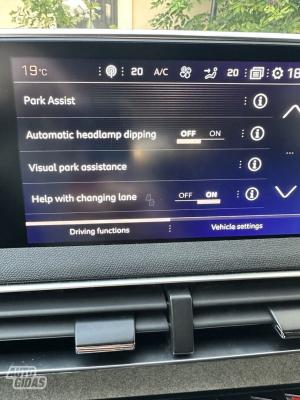 Balts Peugeot 3008 2018 Viļņa, ar dzinēja tilpumu 2.00 L un nobraukumu 134 tūkst. km par 16999 €, foto 15 vietnē AUTOMOTO.COM.LV