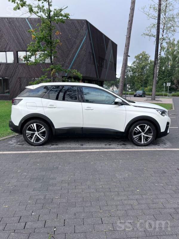 White Peugeot 3008 2018 in Riga, with an engine capacity of 1.60 L and mileage of 142 thousand km for 13800 €, photo 7 on AUTOMOTO.COM.LV