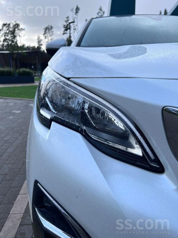 White Peugeot 3008 2018 in Riga, with an engine capacity of 1.60 L and mileage of 142 thousand km for 13800 €, photo 9 on AUTOMOTO.COM.LV