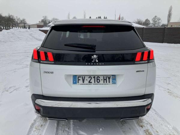 White Peugeot 3008 2019 in Taurage, with an engine capacity of 1.50 L and mileage of 164 thousand km for 11700 €, photo 5 on AUTOMOTO.COM.LV