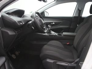 Balts Peugeot 3008 2019 Viļņa, ar dzinēja tilpumu 1.20 L un nobraukumu 129 tūkst. km par 11399 €, foto 4 vietnē AUTOMOTO.COM.LV