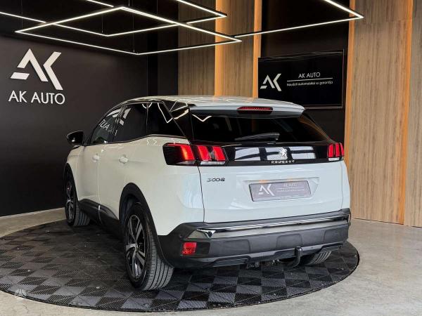 White Peugeot 3008 2019 in Kaunas, with an engine capacity of 1.20 L and mileage of 147 thousand km for 13990 €, photo 9 on AUTOMOTO.COM.LV