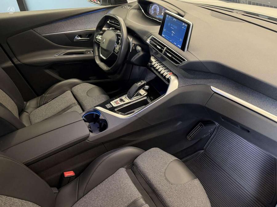Balts Peugeot 3008 2019 Kauņa, ar dzinēja tilpumu 1.20 L un nobraukumu 147 tūkst. km par 13990 €, foto 18 vietnē AUTOMOTO.COM.LV
