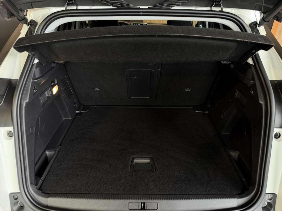 Balts Peugeot 3008 2019 Kauņa, ar dzinēja tilpumu 1.20 L un nobraukumu 147 tūkst. km par 13990 €, foto 26 vietnē AUTOMOTO.COM.LV