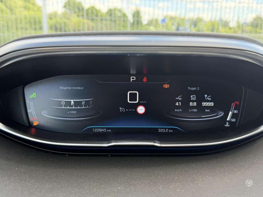 Balts Peugeot 3008 2019 Tauragė, ar dzinēja tilpumu 1.20 L un nobraukumu 122 tūkst. km par 13300 €, foto 21 vietnē AUTOMOTO.COM.LV