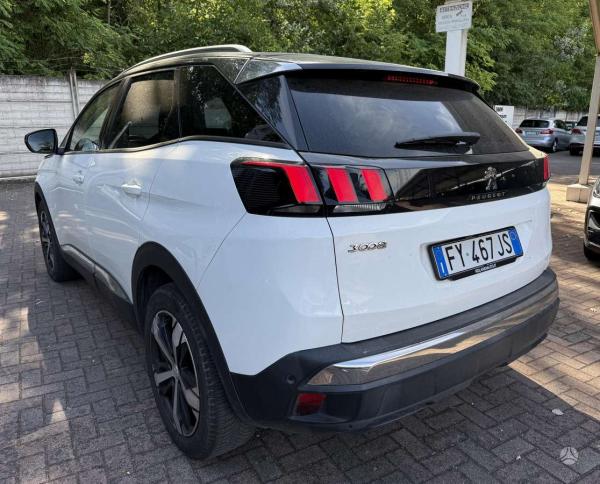 White Peugeot 3008 2019 in Siauliai, with an engine capacity of 1.50 L and mileage of 169 thousand km for 13200 €, photo 6 on AUTOMOTO.COM.LV