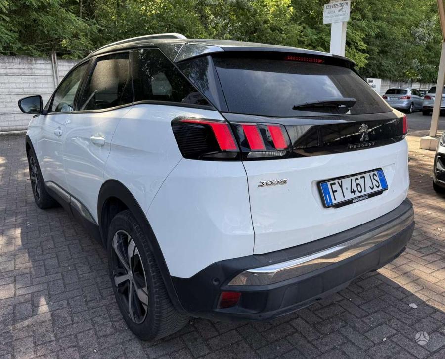 Balts Peugeot 3008 2019 Šauļi, ar dzinēja tilpumu 1.50 L un nobraukumu 169 tūkst. km par 13200 €, foto 7 vietnē AUTOMOTO.COM.LV