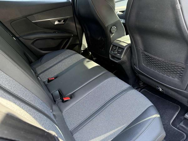 White Peugeot 3008 2019 in Siauliai, with an engine capacity of 1.50 L and mileage of 169 thousand km for 13200 €, photo 9 on AUTOMOTO.COM.LV