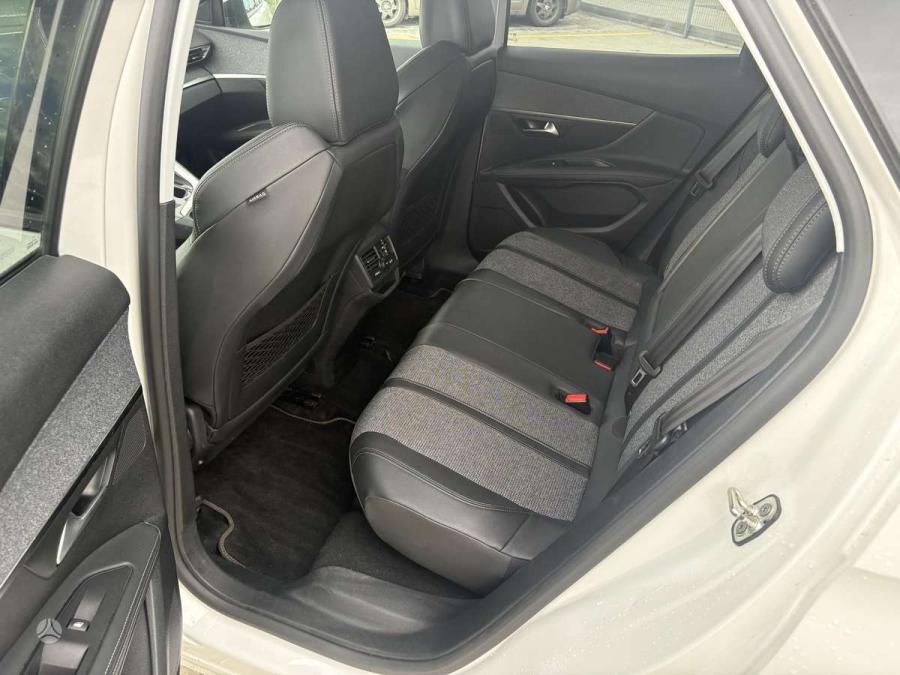 Balts Peugeot 3008 2019 Tauragė, ar dzinēja tilpumu 1.20 L un nobraukumu 150 tūkst. km par 10700 €, foto 19 vietnē AUTOMOTO.COM.LV