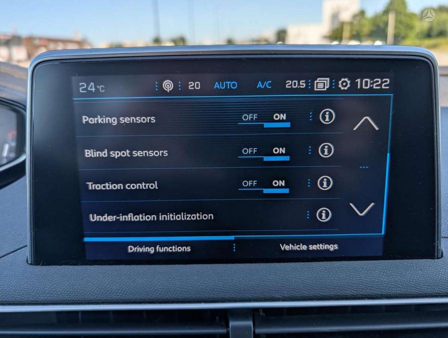 White Peugeot 3008 2019 in Taurage, with an engine capacity of 1.50 L and mileage of 173 thousand km for 12342 €, photo 15 on AUTOMOTO.COM.LV