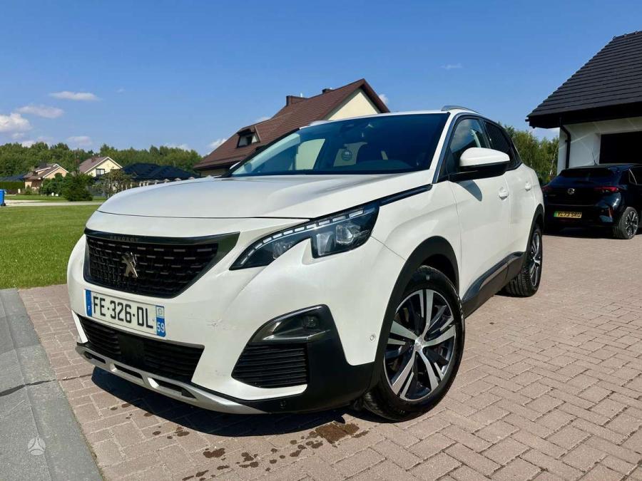 White Peugeot 3008 2019 in Siauliai, with an engine capacity of 2.00 L and mileage of 215 thousand km for 12600 €, photo 1 on AUTOMOTO.COM.LV