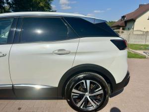 White Peugeot 3008 2019 in Siauliai, with an engine capacity of 2.00 L and mileage of 215 thousand km for 12600 €, photo 6 on AUTOMOTO.COM.LV