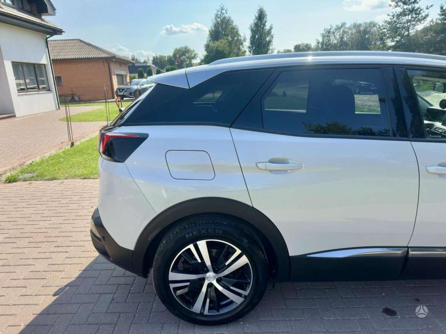 White Peugeot 3008 2019 in Siauliai, with an engine capacity of 2.00 L and mileage of 215 thousand km for 12600 €, photo 10 on AUTOMOTO.COM.LV