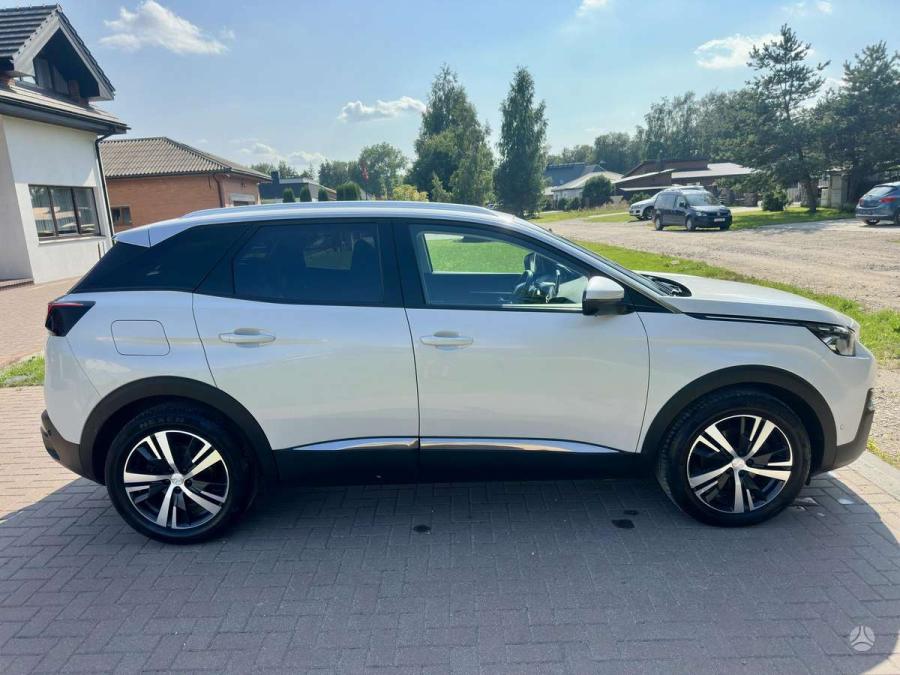 White Peugeot 3008 2019 in Siauliai, with an engine capacity of 2.00 L and mileage of 215 thousand km for 12600 €, photo 11 on AUTOMOTO.COM.LV