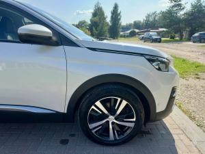 White Peugeot 3008 2019 in Siauliai, with an engine capacity of 2.00 L and mileage of 215 thousand km for 12600 €, photo 12 on AUTOMOTO.COM.LV
