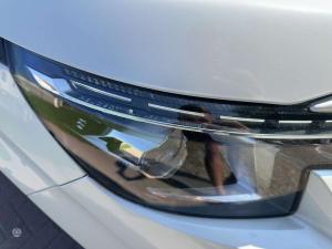 White Peugeot 3008 2019 in Siauliai, with an engine capacity of 2.00 L and mileage of 215 thousand km for 12600 €, photo 13 on AUTOMOTO.COM.LV