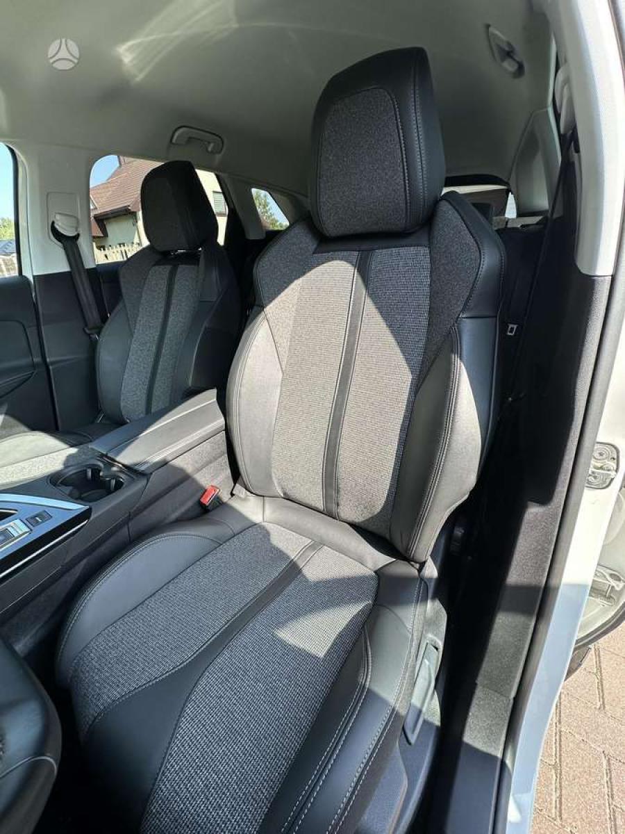 White Peugeot 3008 2019 in Siauliai, with an engine capacity of 2.00 L and mileage of 215 thousand km for 12600 €, photo 20 on AUTOMOTO.COM.LV