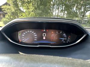 White Peugeot 3008 2019 in Siauliai, with an engine capacity of 2.00 L and mileage of 215 thousand km for 12600 €, photo 23 on AUTOMOTO.COM.LV