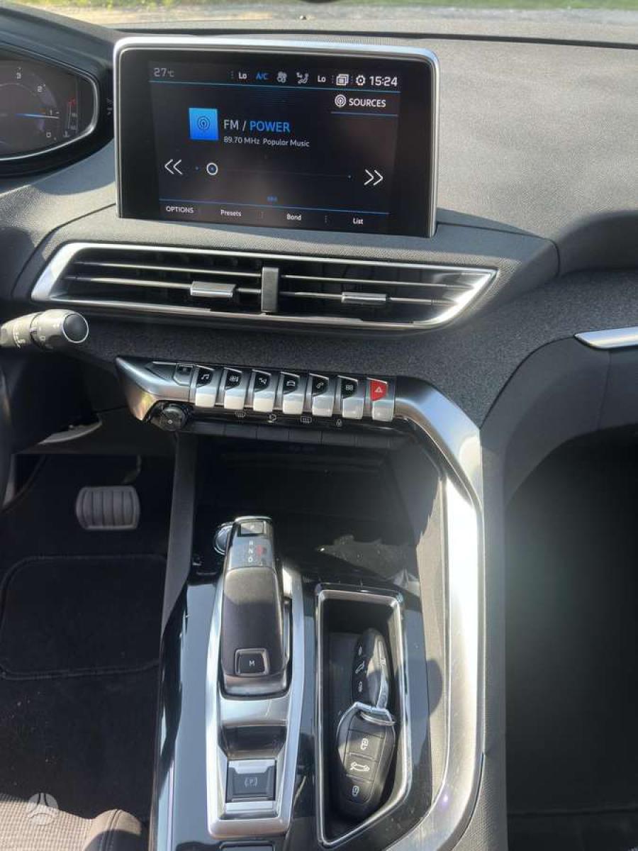 White Peugeot 3008 2019 in Siauliai, with an engine capacity of 2.00 L and mileage of 215 thousand km for 12600 €, photo 25 on AUTOMOTO.COM.LV