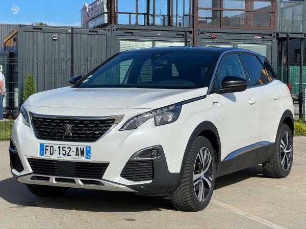 Peugeot 3008 2019 in Klaipeda on AUTOMOTO.COM.LV White Peugeot 3008 2019 in Klaipeda, with an engine capacity of 1.50 L and mileage of 273 thousand km for 10500 €, photo 3 on AUTOMOTO.COM.LV