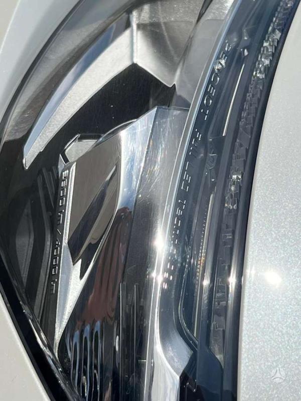 Peugeot 3008 2019 in Klaipeda on AUTOMOTO.COM.LV White Peugeot 3008 2019 in Klaipeda, with an engine capacity of 1.50 L and mileage of 273 thousand km for 10500 €, photo 11 on AUTOMOTO.COM.LV