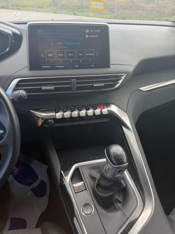 Balts Peugeot 3008 2019 Tauragė, ar dzinēja tilpumu 1.50 L un nobraukumu 72 tūkst. km par 12500 €, foto 11 vietnē AUTOMOTO.COM.LV
