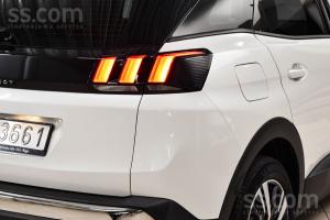 White Peugeot 3008 2019 in Riga, with an engine capacity of 1.20 L and mileage of 113 thousand km for 11590 €, photo 11 on AUTOMOTO.COM.LV