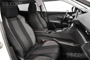 White Peugeot 3008 2019 in Riga, with an engine capacity of 1.20 L and mileage of 113 thousand km for 11590 €, photo 16 on AUTOMOTO.COM.LV