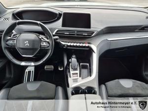 White Peugeot 3008 2020 in Kaunas, with an engine capacity of 2.00 L and mileage of 97 thousand km for 25480 €, photo 8 on AUTOMOTO.COM.LV