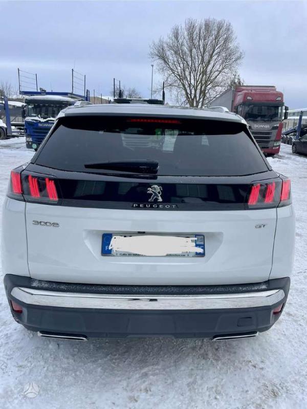White Peugeot 3008 2020 in Taurage, with an engine capacity of 1.50 L and mileage of 150 thousand km for 15700 €, photo 6 on AUTOMOTO.COM.LV