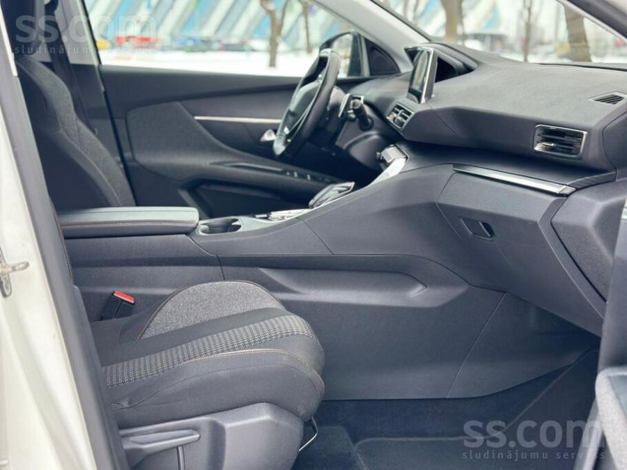 Balts Peugeot 3008 2020 Rīga, ar dzinēja tilpumu 1.50 L un nobraukumu 105 tūkst. km par 14550 €, foto 14 vietnē AUTOMOTO.COM.LV