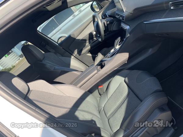 Белый Пежо 3008 2020 в Таллин, объемом двигателя 1.60 л и пробегом 65 тыс. км за 23000 €, фото 9 на AUTOMOTO.COM.LV