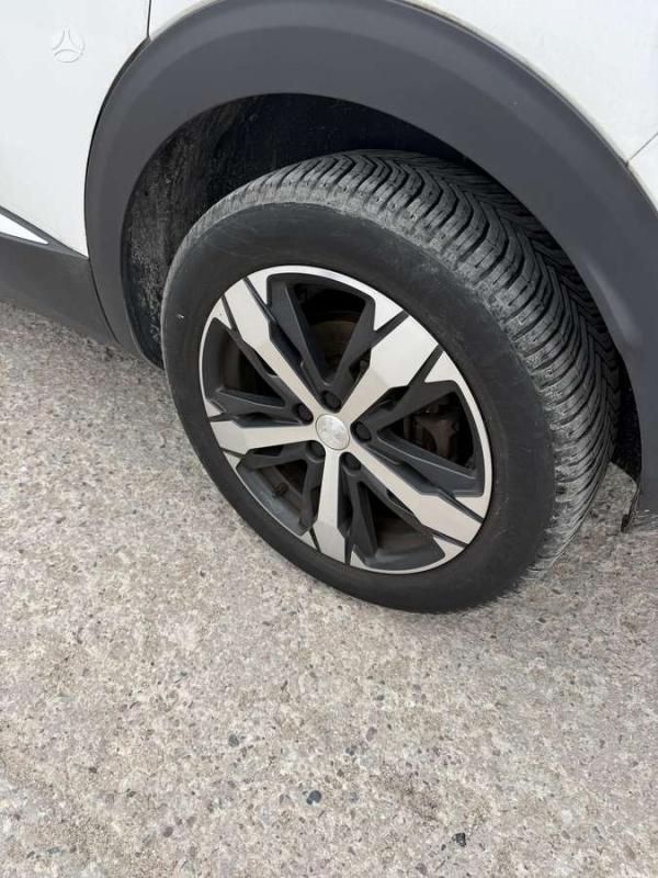 Balts Peugeot 3008 2020 Viļņa, ar dzinēja tilpumu 1.20 L un nobraukumu 240 tūkst. km par 7700 €, foto 9 vietnē AUTOMOTO.COM.LV