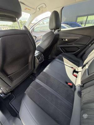 Balts Peugeot 3008 2020 Viļņa, ar dzinēja tilpumu 1.20 L un nobraukumu 77 tūkst. km par 16200 €, foto 8 vietnē AUTOMOTO.COM.LV