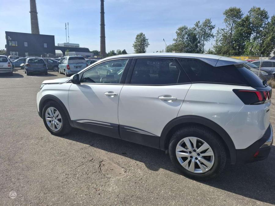 Balts Peugeot 3008 2020 Plungė, ar dzinēja tilpumu 1.20 L un nobraukumu 170 tūkst. km par 10600 €, foto 4 vietnē AUTOMOTO.COM.LV