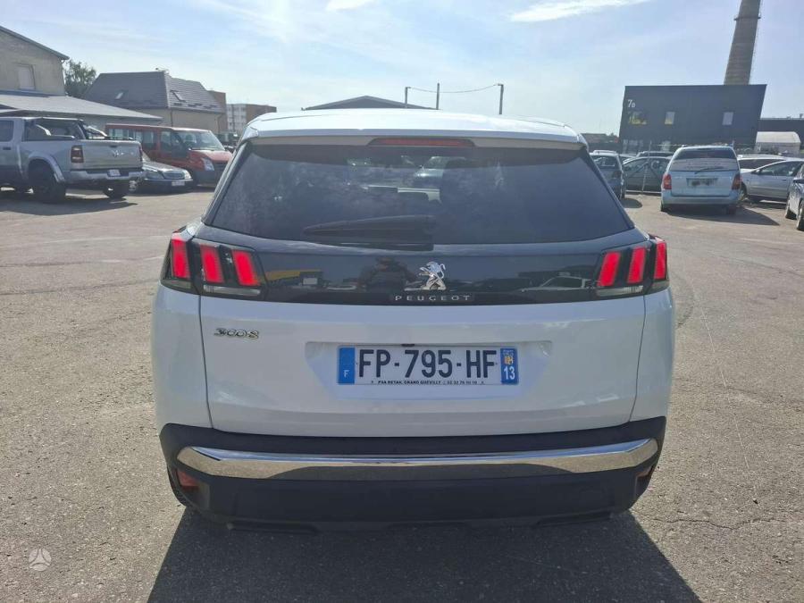 Balts Peugeot 3008 2020 Plungė, ar dzinēja tilpumu 1.20 L un nobraukumu 170 tūkst. km par 10600 €, foto 5 vietnē AUTOMOTO.COM.LV