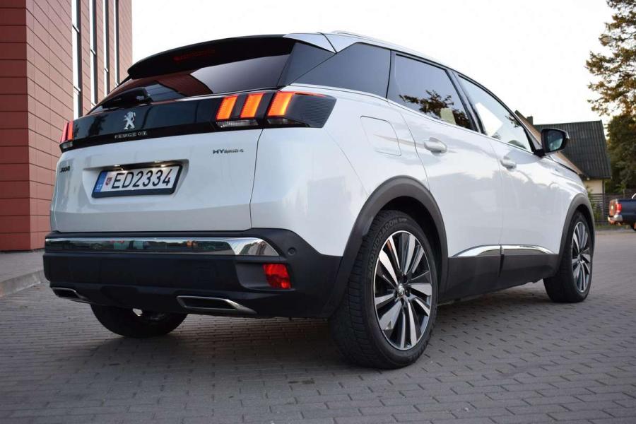 White Peugeot 3008 2020 in Utena, with an engine capacity of 1.60 L and mileage of 245 thousand km for 14500 €, photo 4 on AUTOMOTO.COM.LV